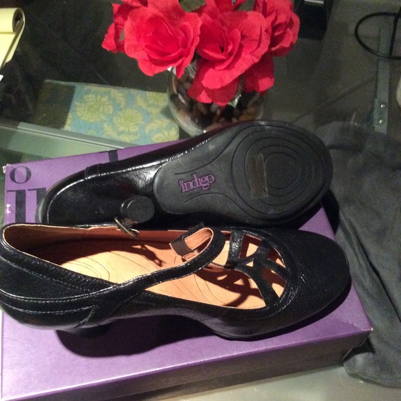 Indigo | Shoes | Indigo Black Pumps | Poshmark